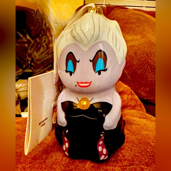 Hallmark | Holiday | Hallmark Disney Villains Ursula Decoupage ...